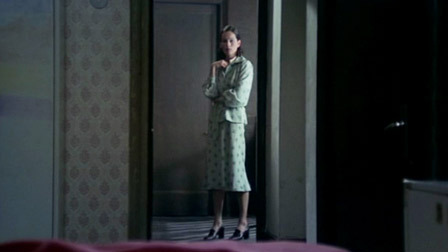 Cría cuervos . . . (1976) - The Criterion Collection