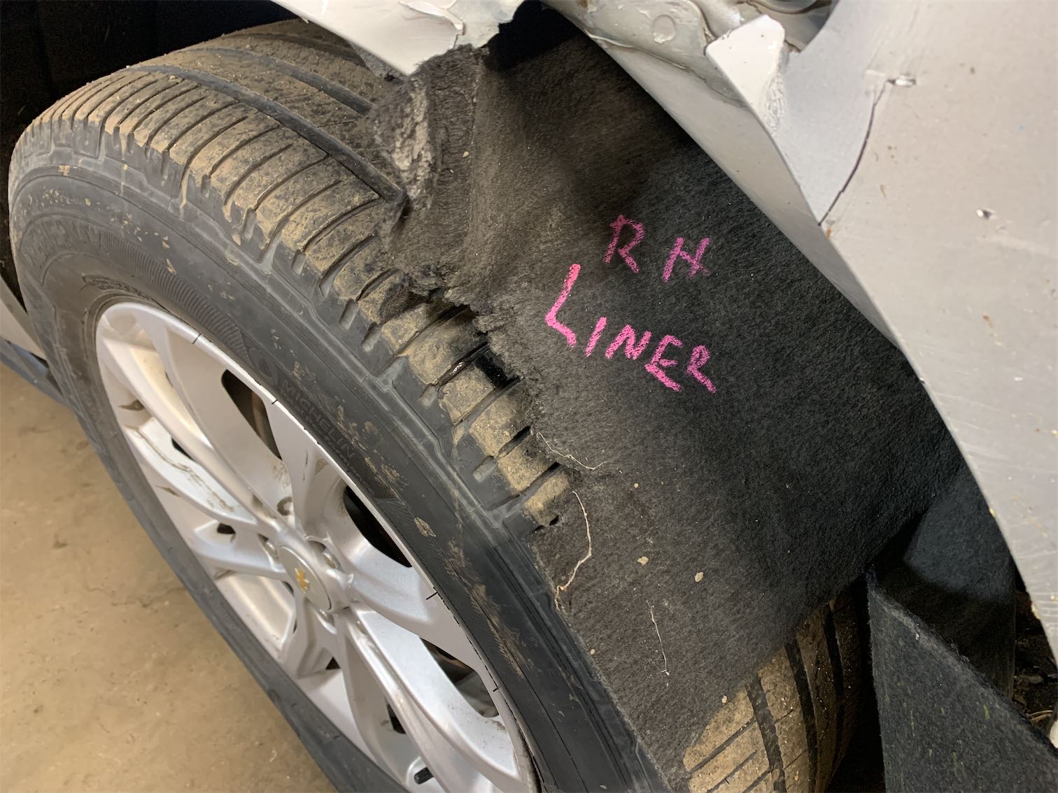 RF Tire (Worn)