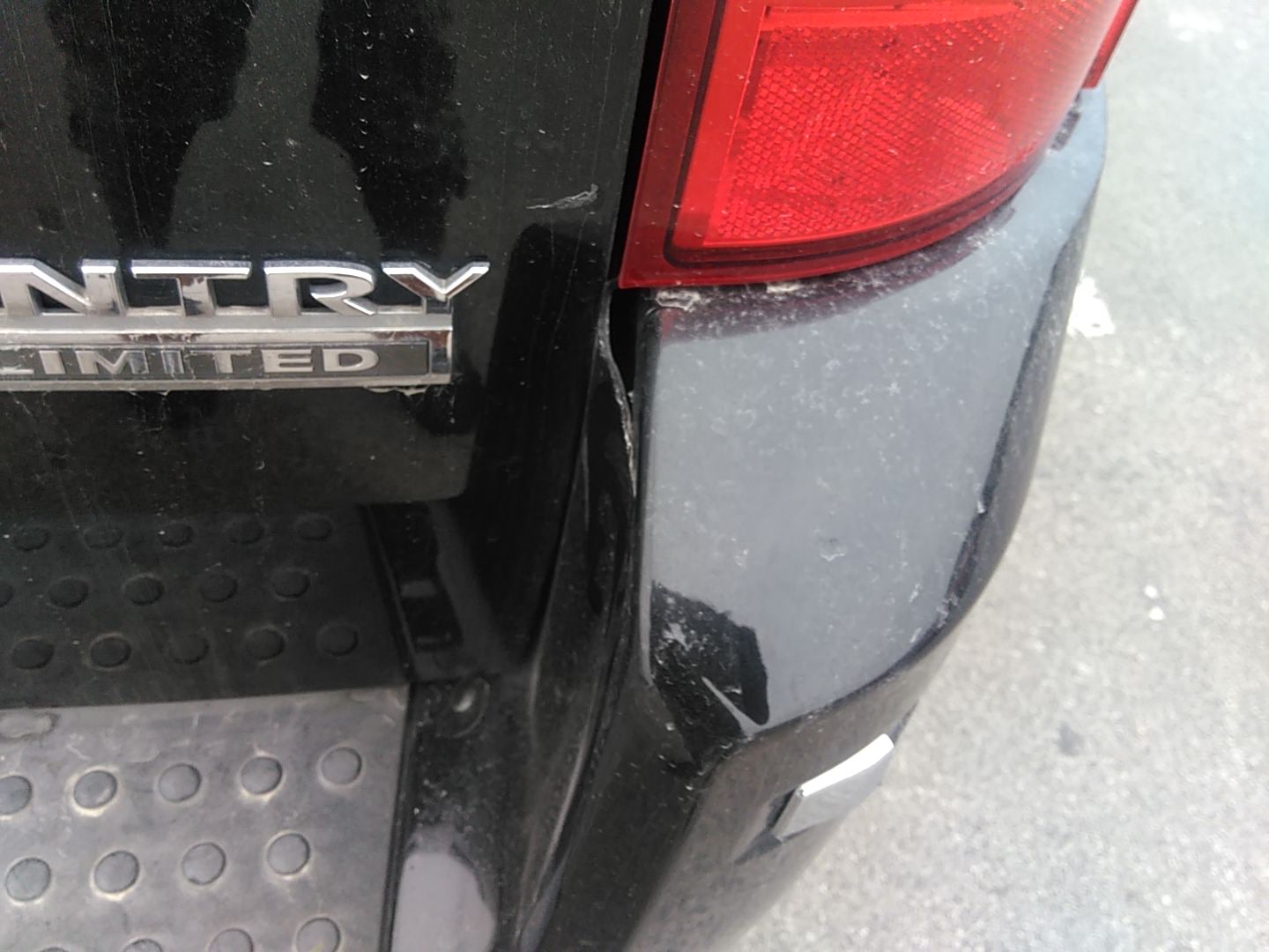 Rear Bumper Right Molding (Missing)