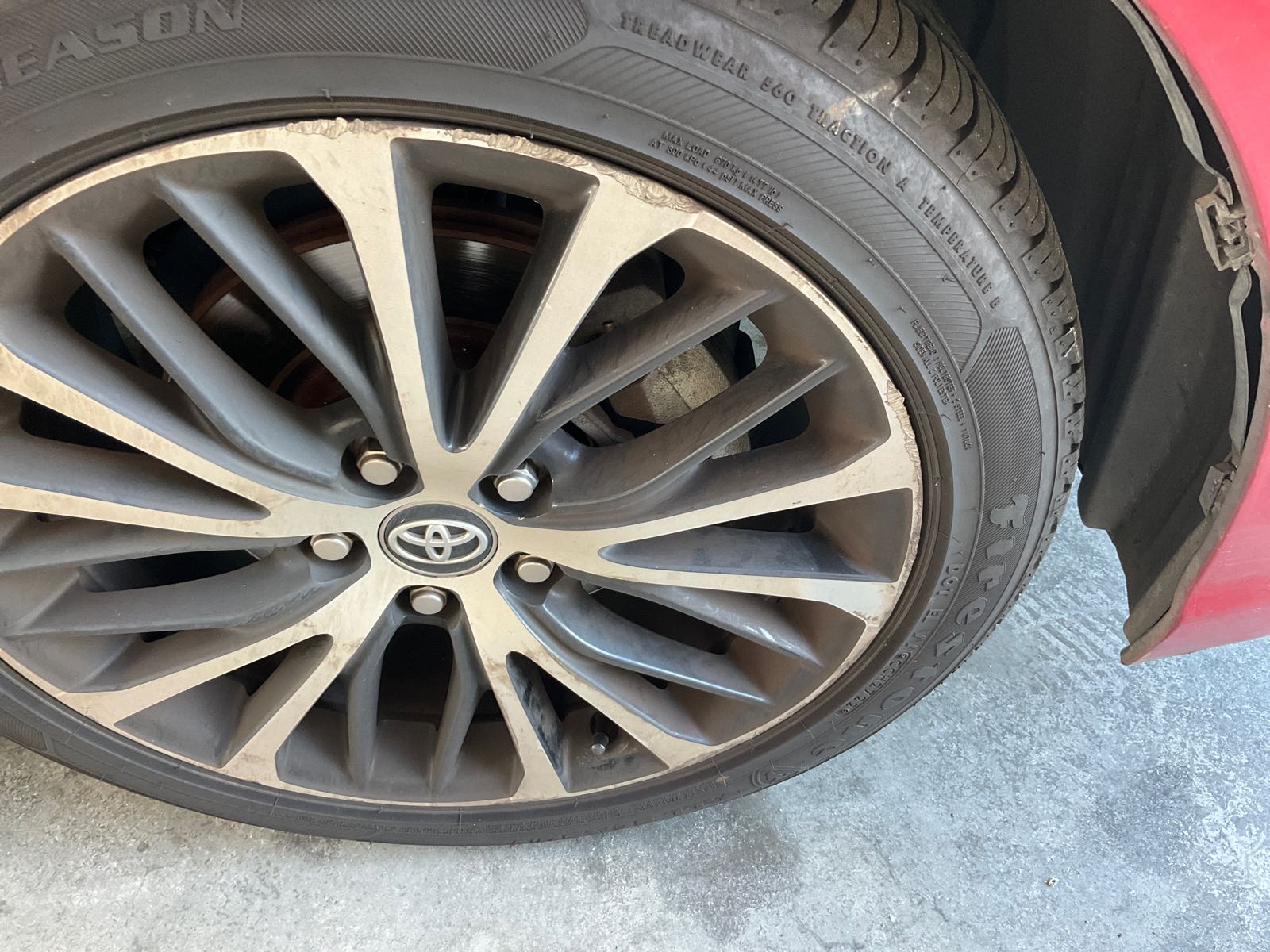 RR Wheel (Curb Rash)