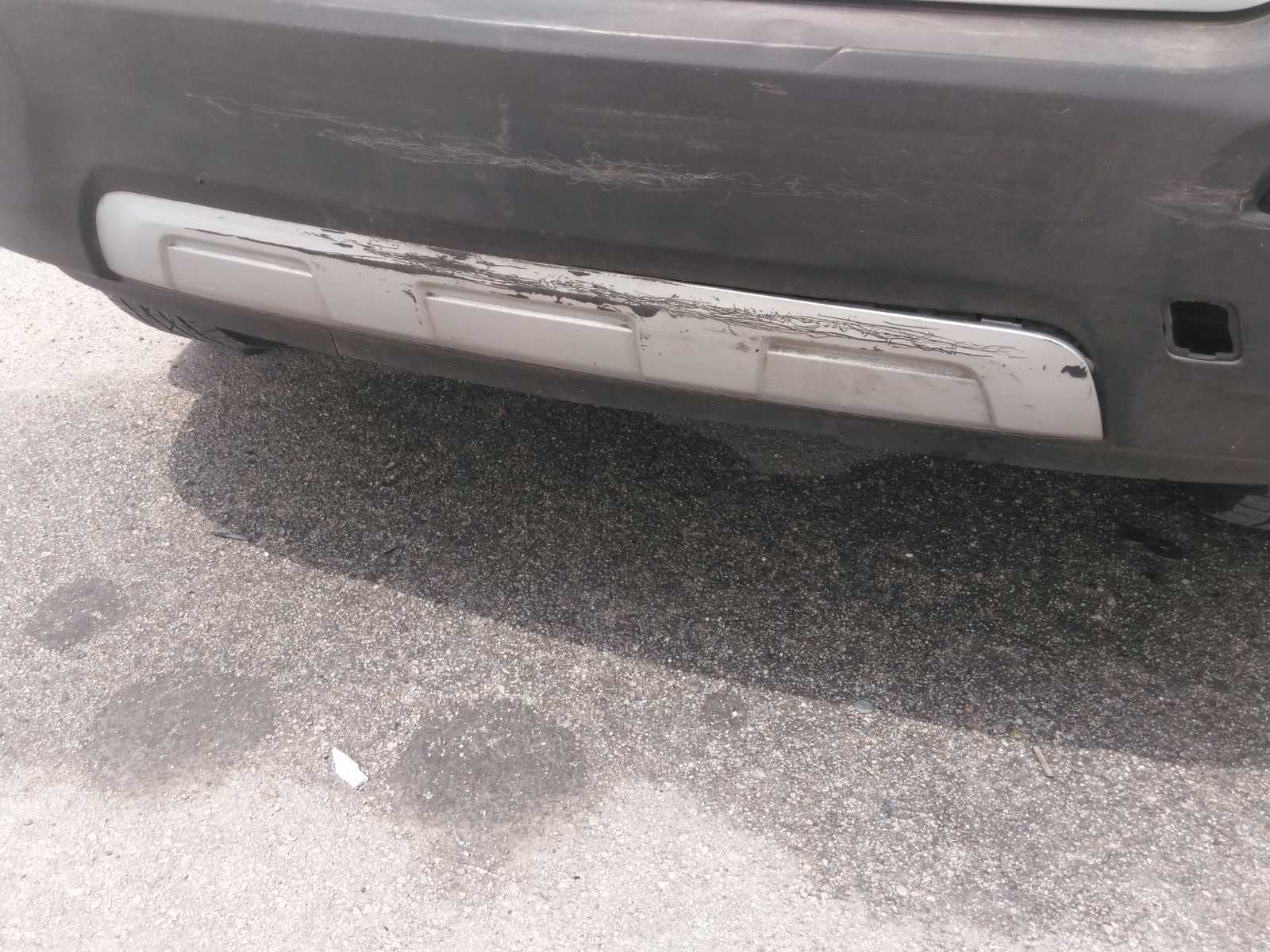 Rear Bumper Right Molding (Broken)