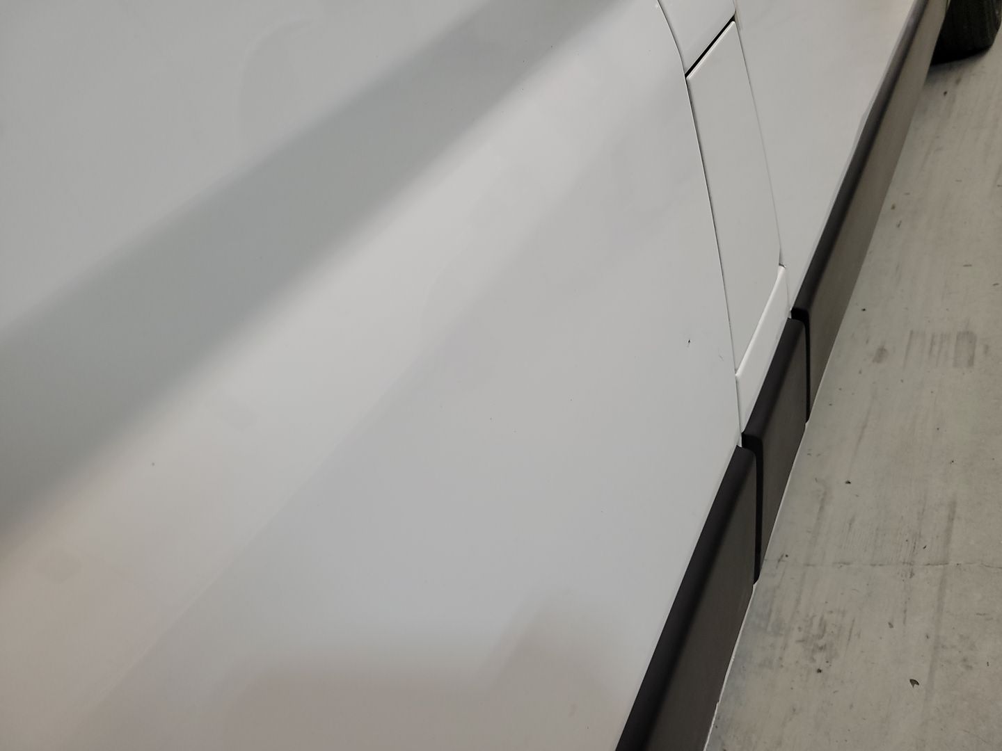 RF Door (Mult Dents/No Paint Dmg)