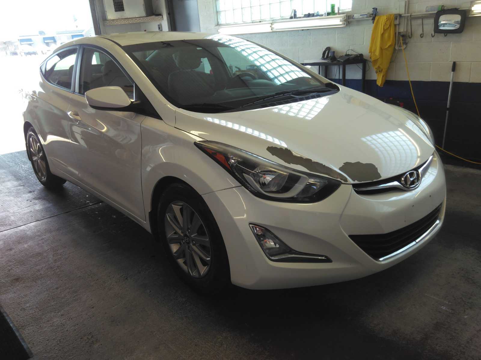 Exterior LR