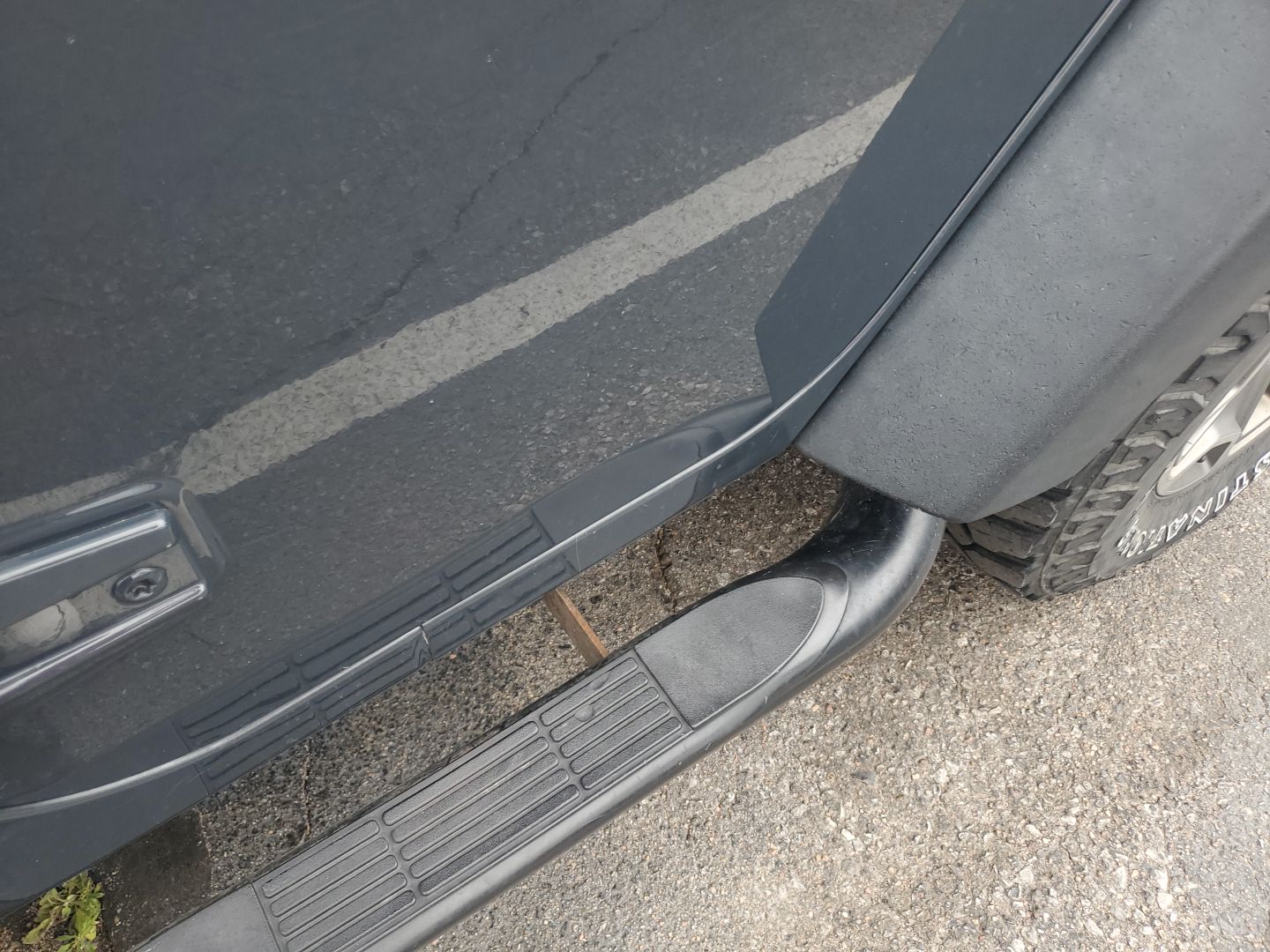 L Rocker Panel Outer (Heavy Mult Scratches)