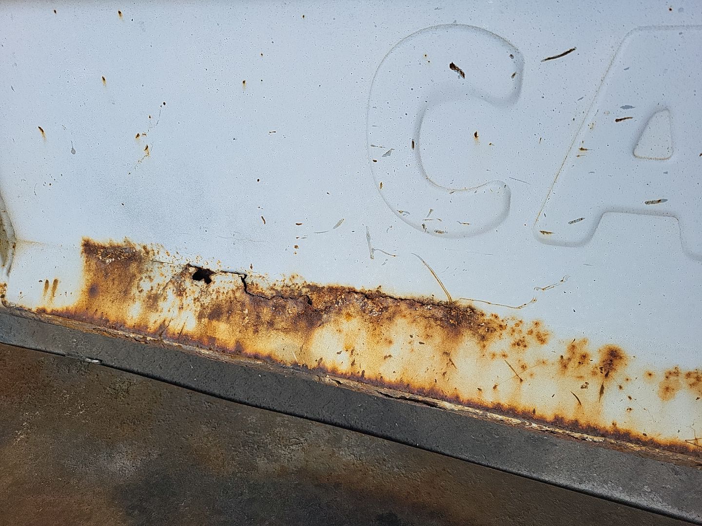 Front Bumper (Peeling)