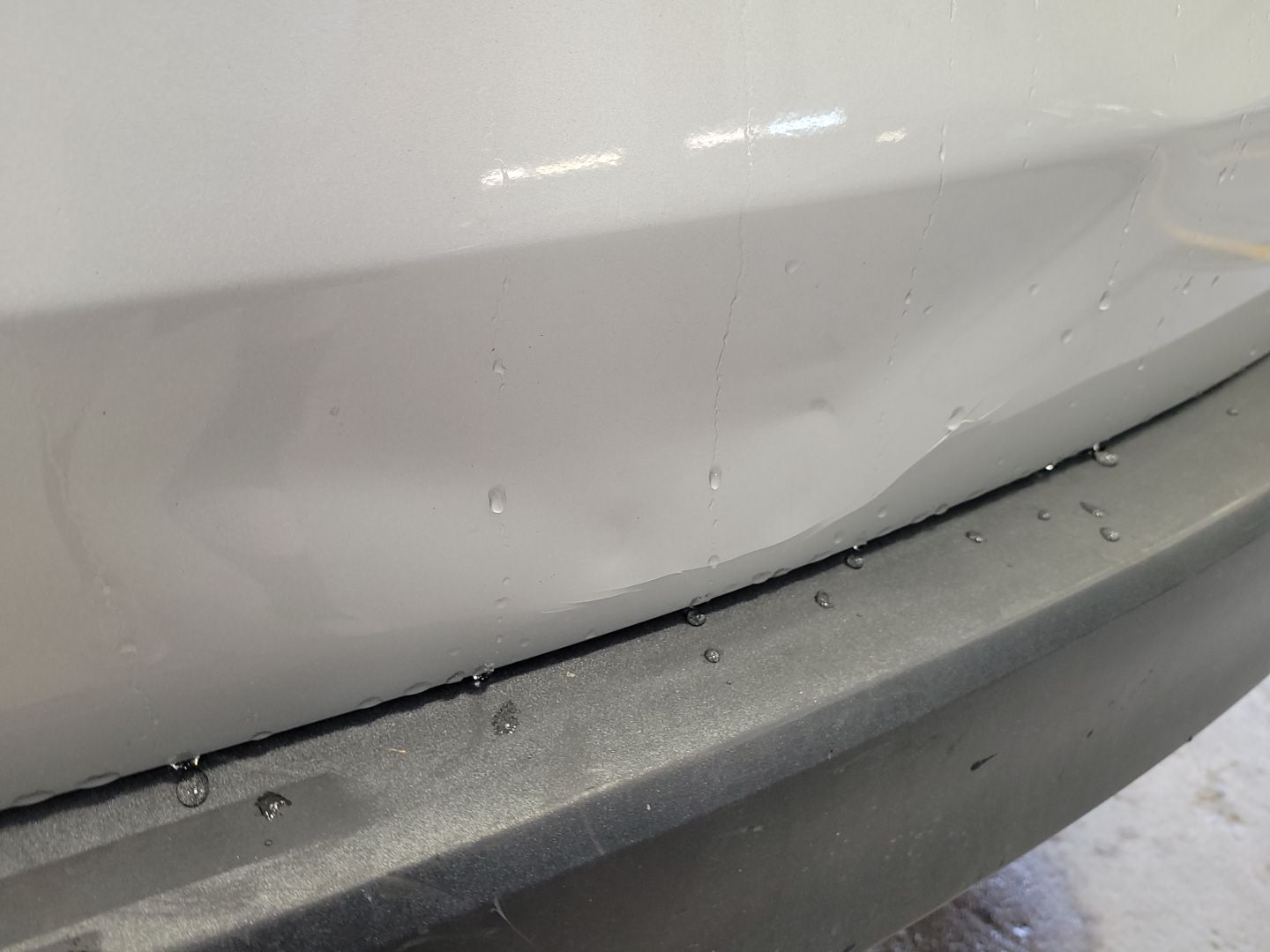 R Qtr Panel (Mult Dents/Paint Dmg)