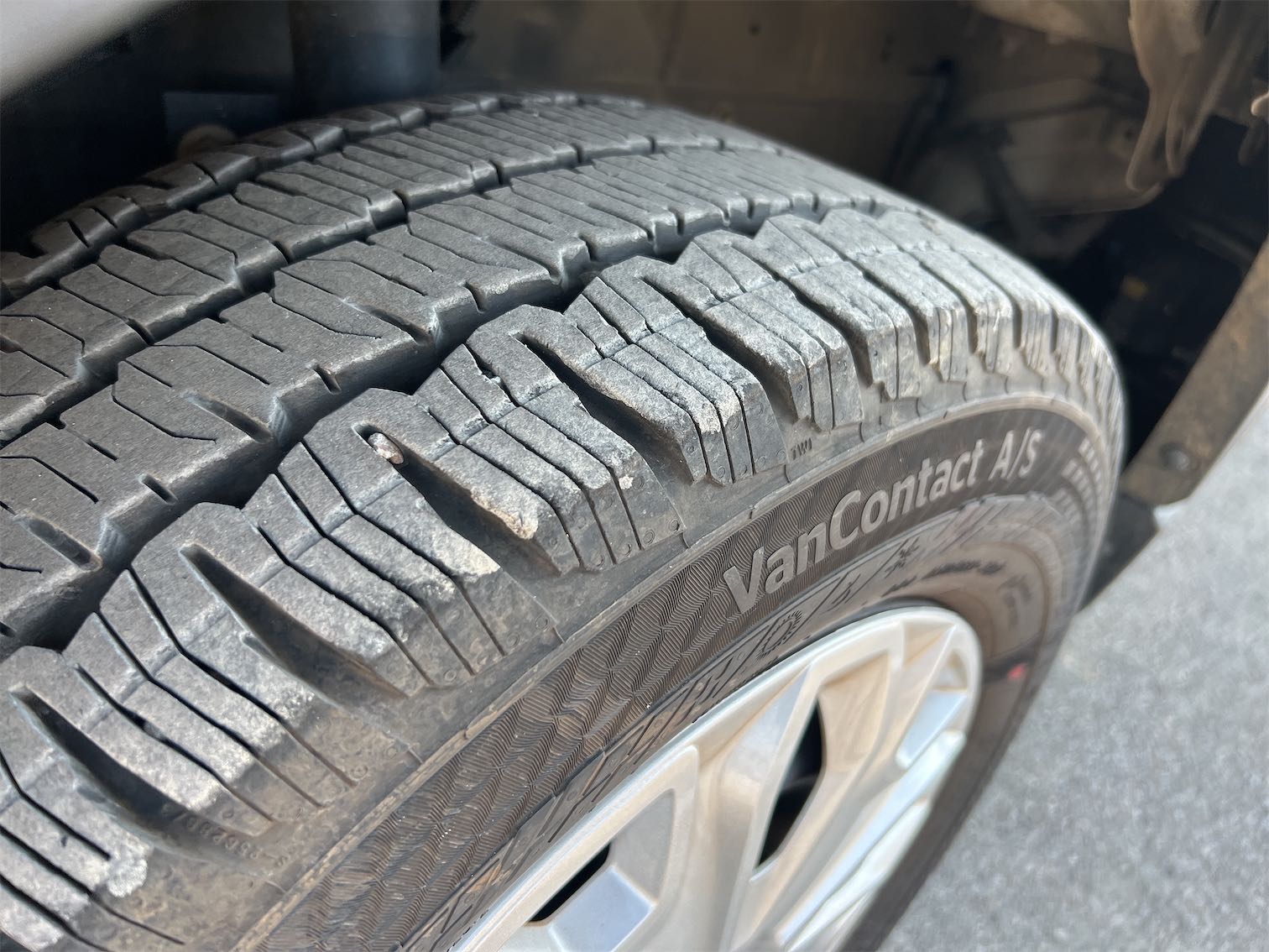 RR Tire Tread