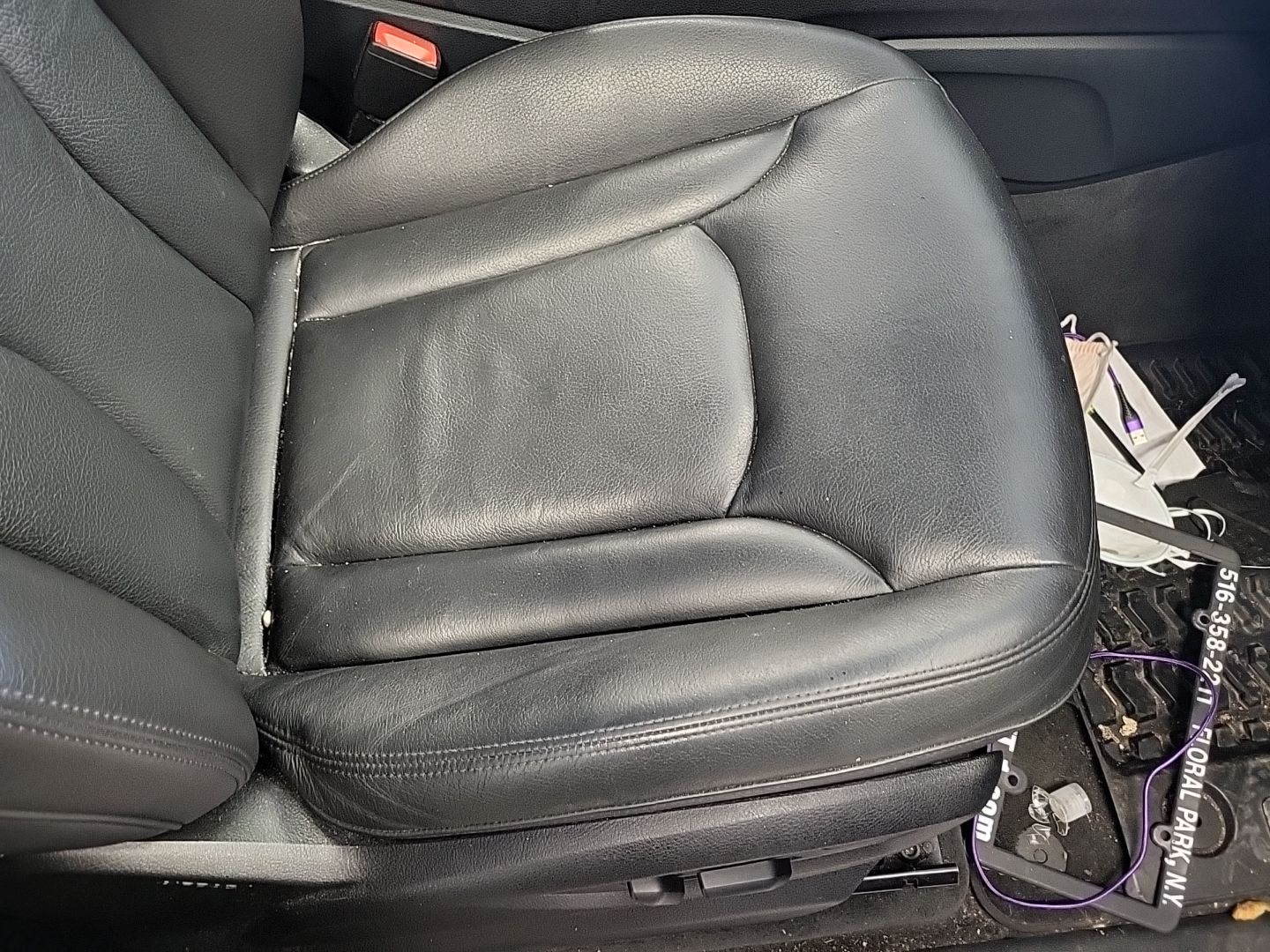 RR Seat/2nd Row (Stained)