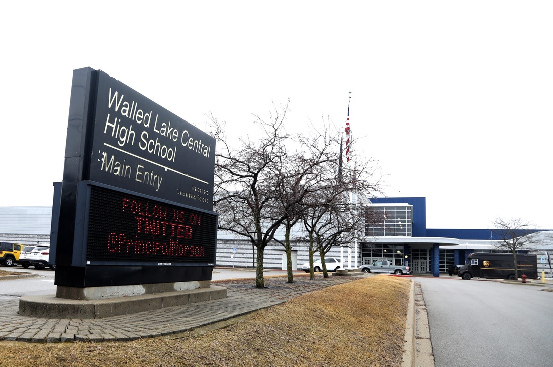 Walled Lake Central High School