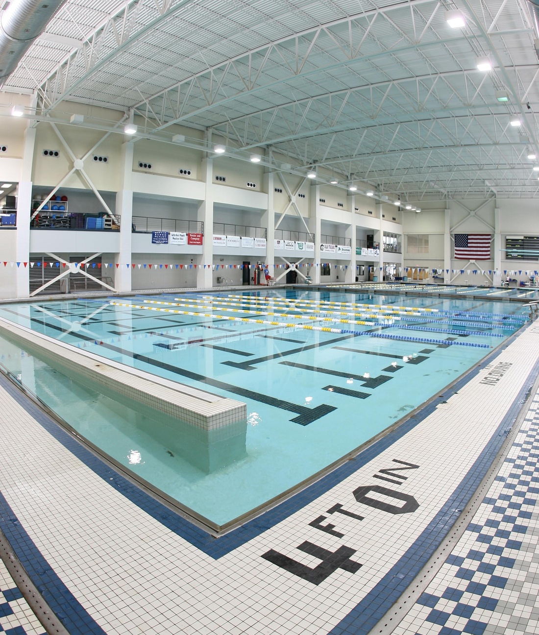Donaghey Student Center Aquatic Center
