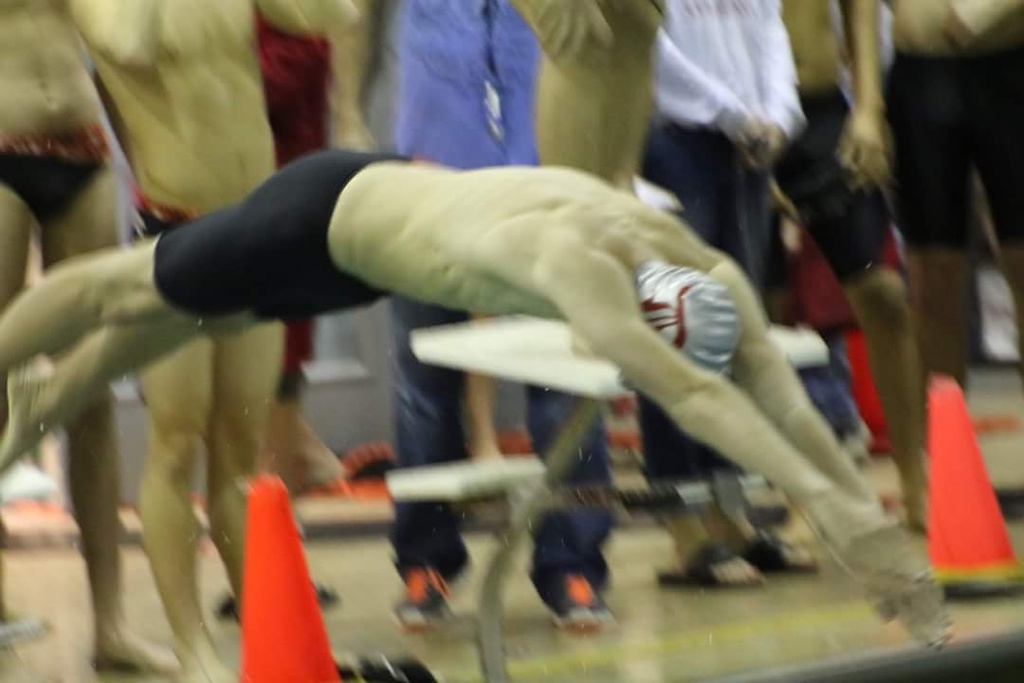 Hunter Armstrong | Swimcloud