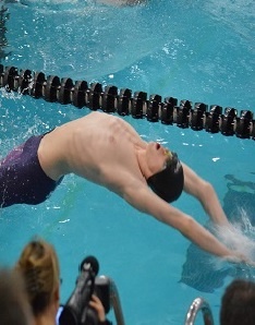 Hunter Armstrong | Swimcloud