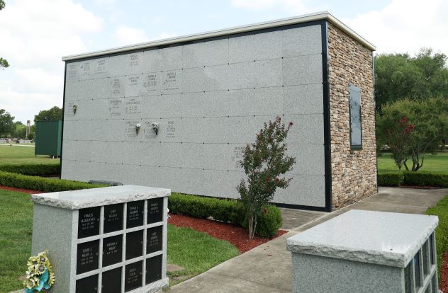 Sterling-White Funeral Home & Cemetery - Highlands & Dayton, TX