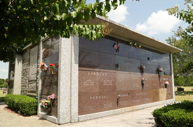 Sterling-White Funeral Home & Cemetery - Highlands & Dayton, TX