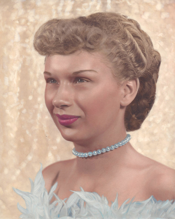 Catherine Rousseau's Instagram, Twitter & Facebook on IDCrawl