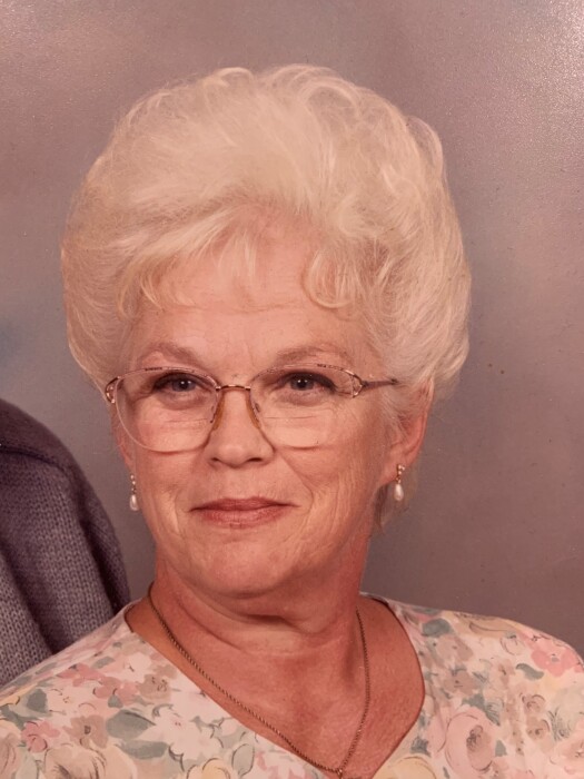 Amy Lippert's Instagram, Twitter & Facebook on IDCrawl