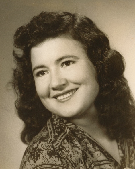 Dalia Ramirez's Instagram, Twitter & Facebook on IDCrawl