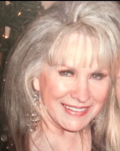 Elizabeth Martin's Instagram, Twitter & Facebook on IDCrawl