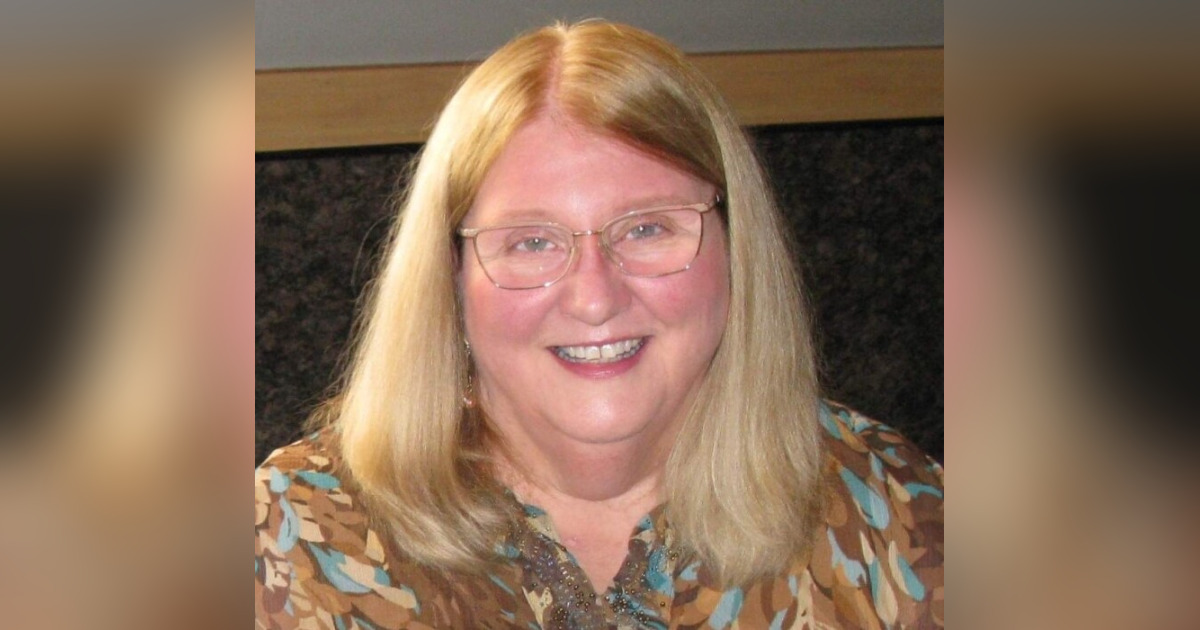 Sheila Long's Instagram, Twitter & Facebook on IDCrawl