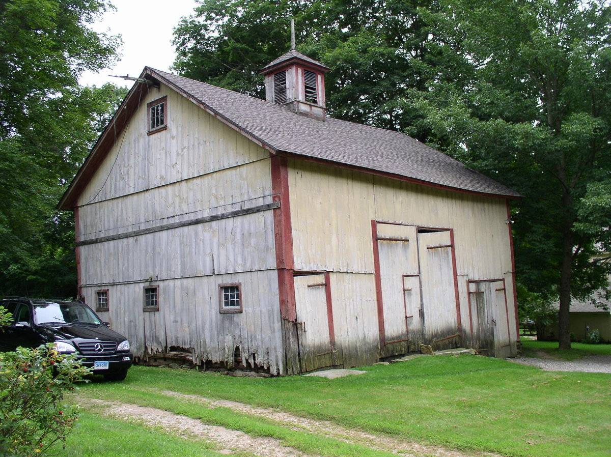 Richmond House Antiques - Barn (2 Boston Hollow Road, Ashford (Eastern ...