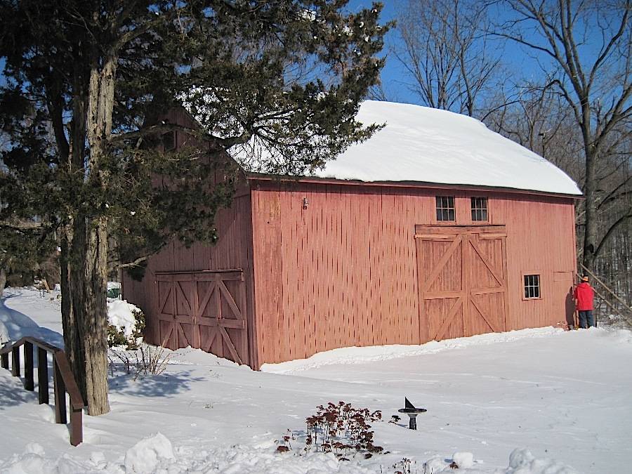 8 Duncaster Road, Bloomfield () | Historic Barns of Connecticut