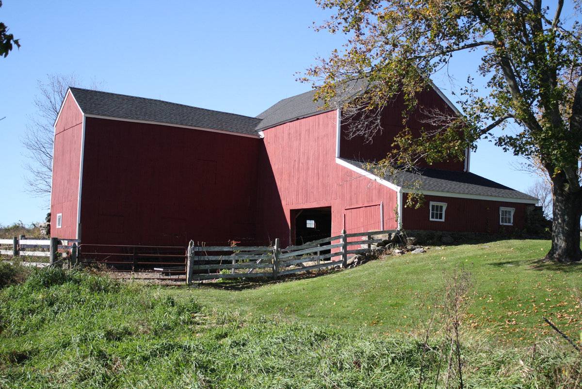 64 Town Line Road, Bridgewater () | Historic Barns of Connecticut