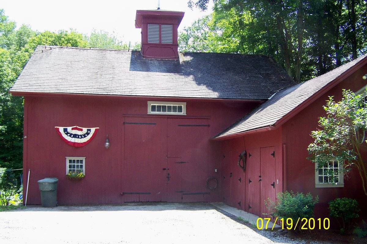 Buttonwood Farm (33 Old Canton Road, Canton (Northwest Highlands ...