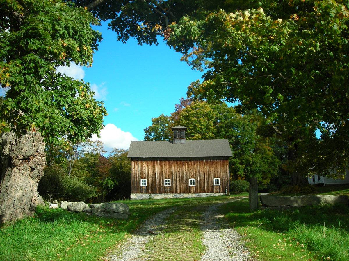 Dutton Barn (108 Town Street, Cornwall (Northwest Highlands ...