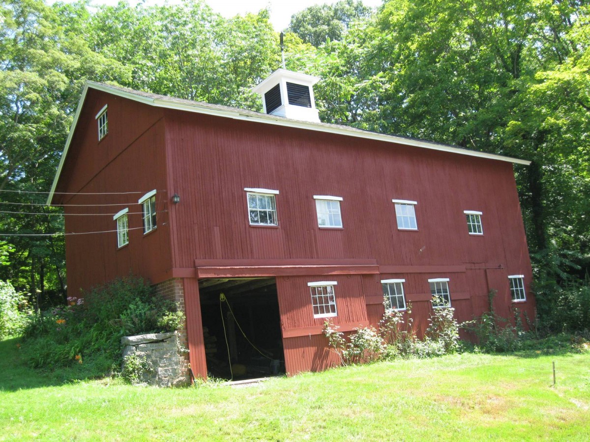 Pleasant View / Phelan Barn (323 North River Street, Guilford (Eastern ...