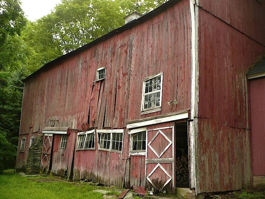 Charles Glover Farmstead/Lacy Barn (27 Wakelee Road, Roxbury (Western ...