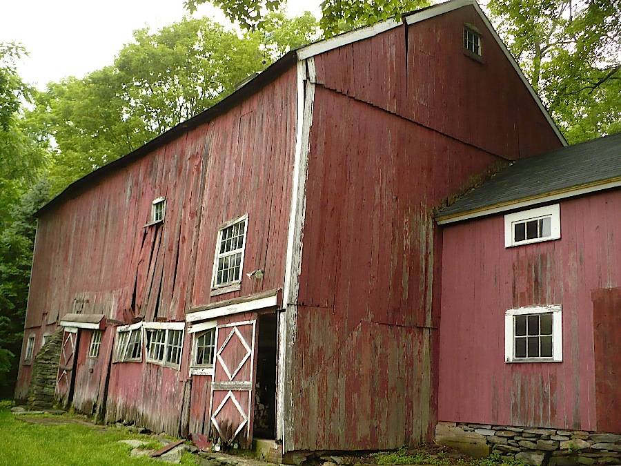 Charles Glover Farmstead/Lacy Barn (27 Wakelee Road, Roxbury (Western ...