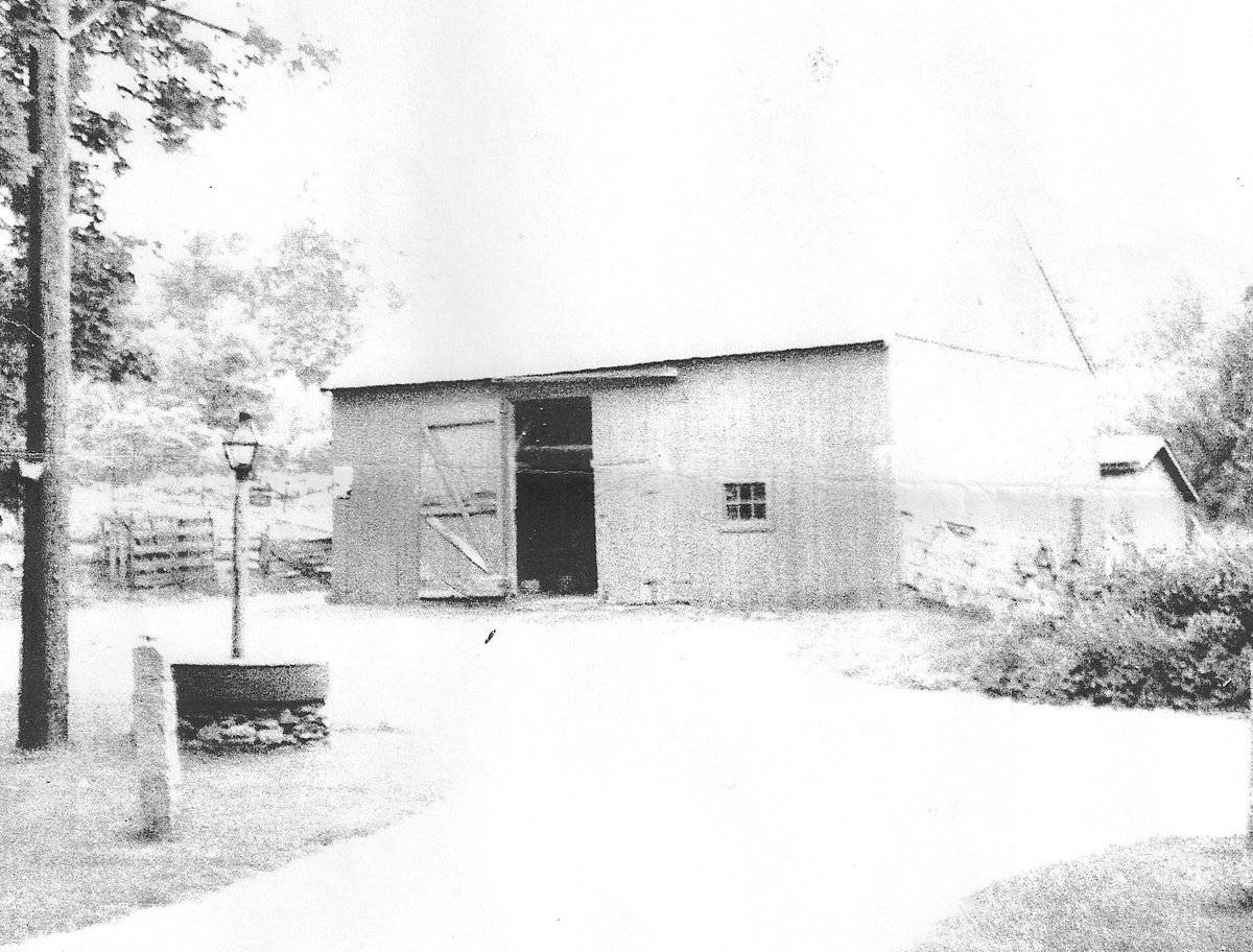Moulton Farmstead Barn (55 Moulton Road, Mansfield (Eastern Uplands ...