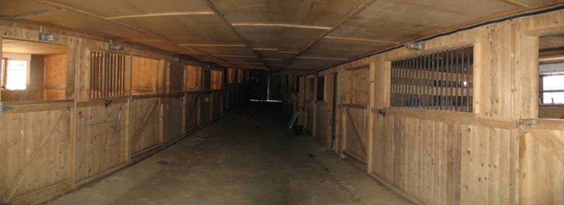 Lyon Farm (102 Lyon Hill Rd, Woodstock ()) | Historic Barns of Connecticut