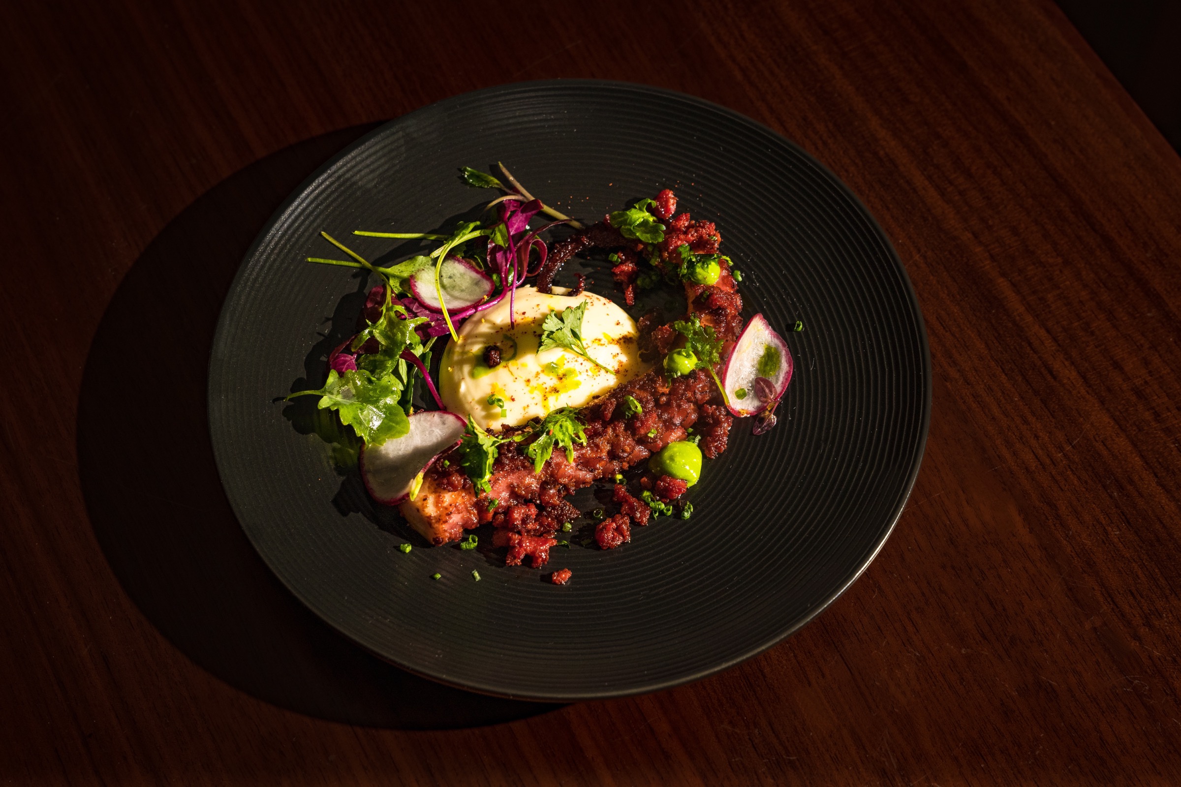 Learn about Le Salon Cocktail Bar & Lounge part of | Culinary Agents