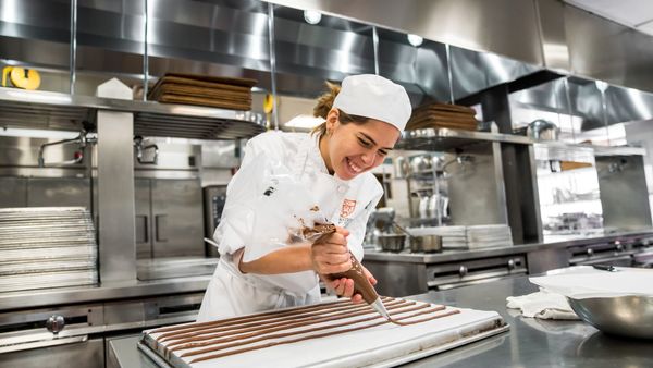 Ask An Expert: Careers in Pastry 101 | Culinary Agents