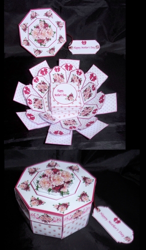 Burgundy and pink roses exploding box card with gift box. - CUP1024853 ...