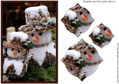 Christmas Snowmen Family Splendid Pyramid - CUP633355_1051 | Craftsuprint