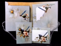 blue flowers notelet folder - Photo by Handmade By Carol