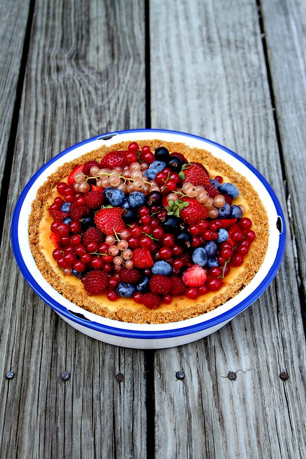 Rustic Mixed Berry Cheesecake Pie – A Cup of Sugar … A Pinch of Salt