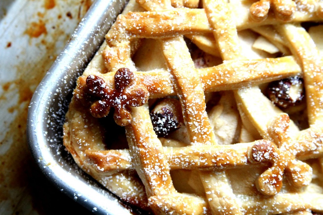“Pretty Lady” Apple Pie, with Hazelnuts and Calvados – A Cup of Sugar ...