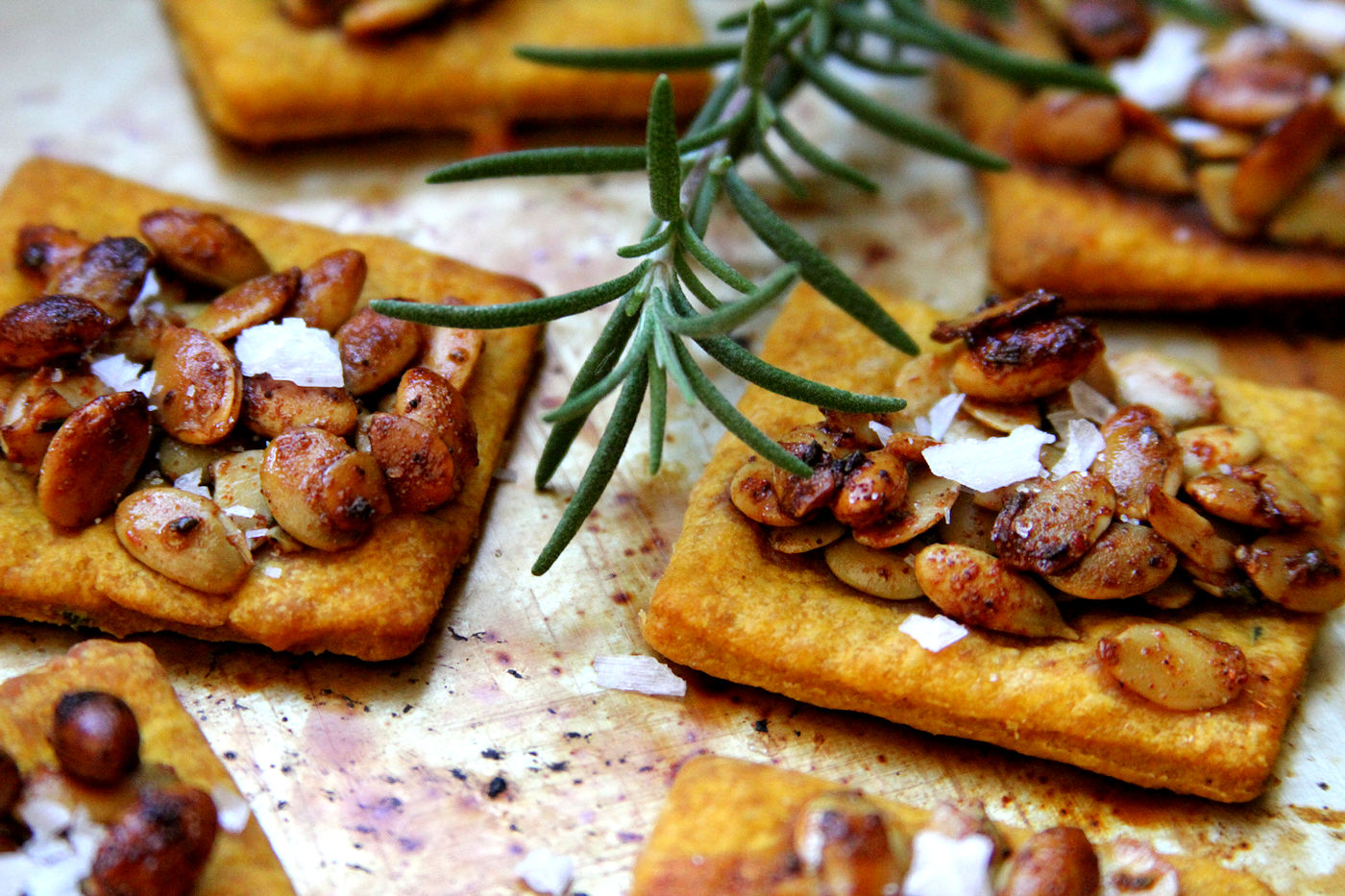Sweet and Spicy Rosemary Cheddar Pumpkin Crackers – A Cup of Sugar … A ...