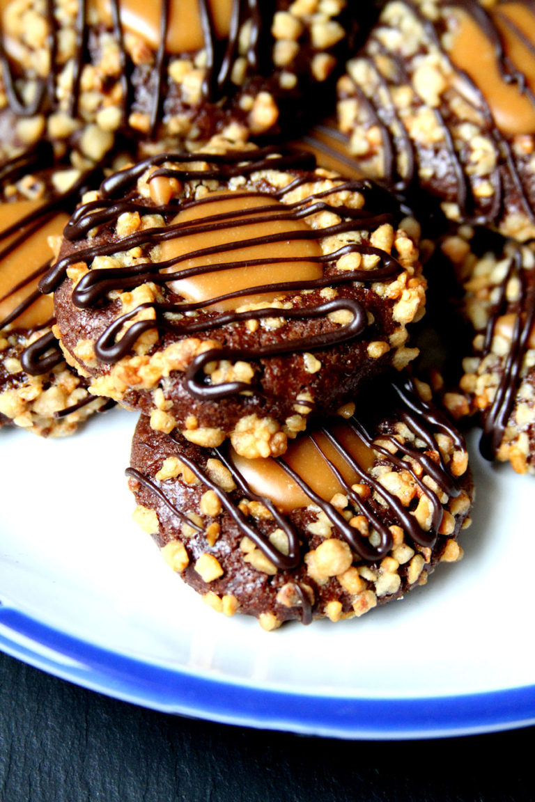 Salted Caramel Hazelnut Croquant Thumbprint Cookies – A Cup of Sugar ...