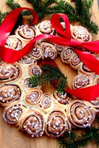 Spiced Cinnamon Cardamom Swirl Wreath – A Cup of Sugar … A Pinch of Salt