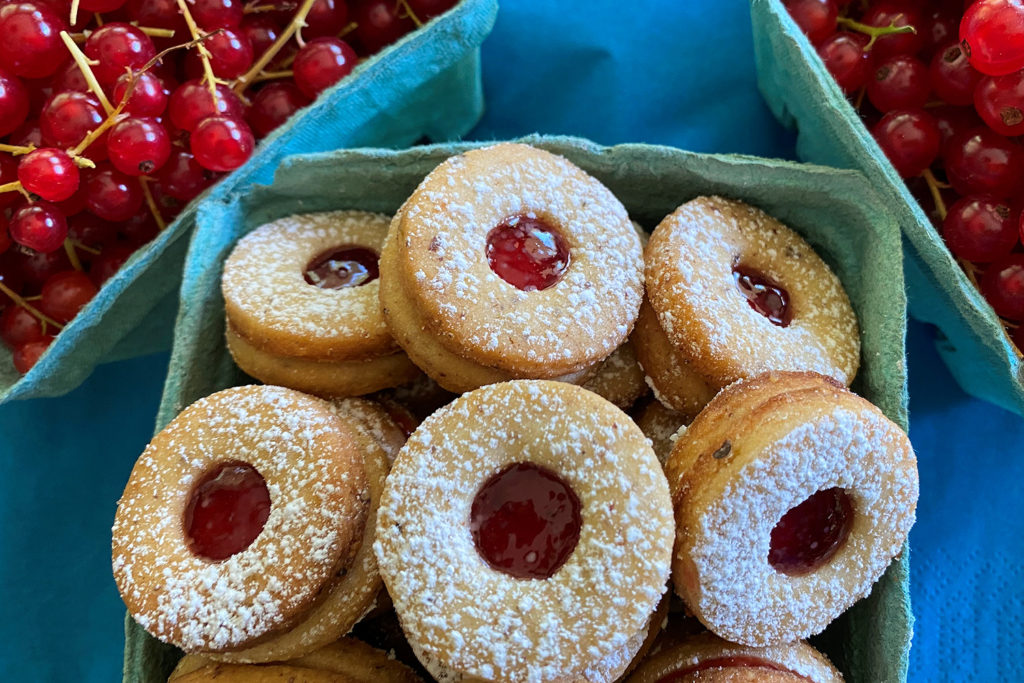 Hazelnut Red Currant Linzer Cookies – A Cup of Sugar … A Pinch of Salt