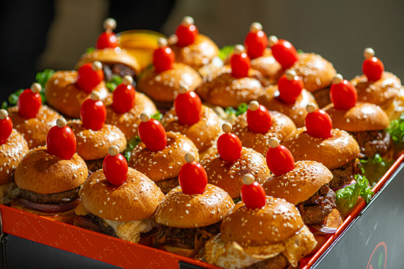 Nicki's - Taste the Fresh