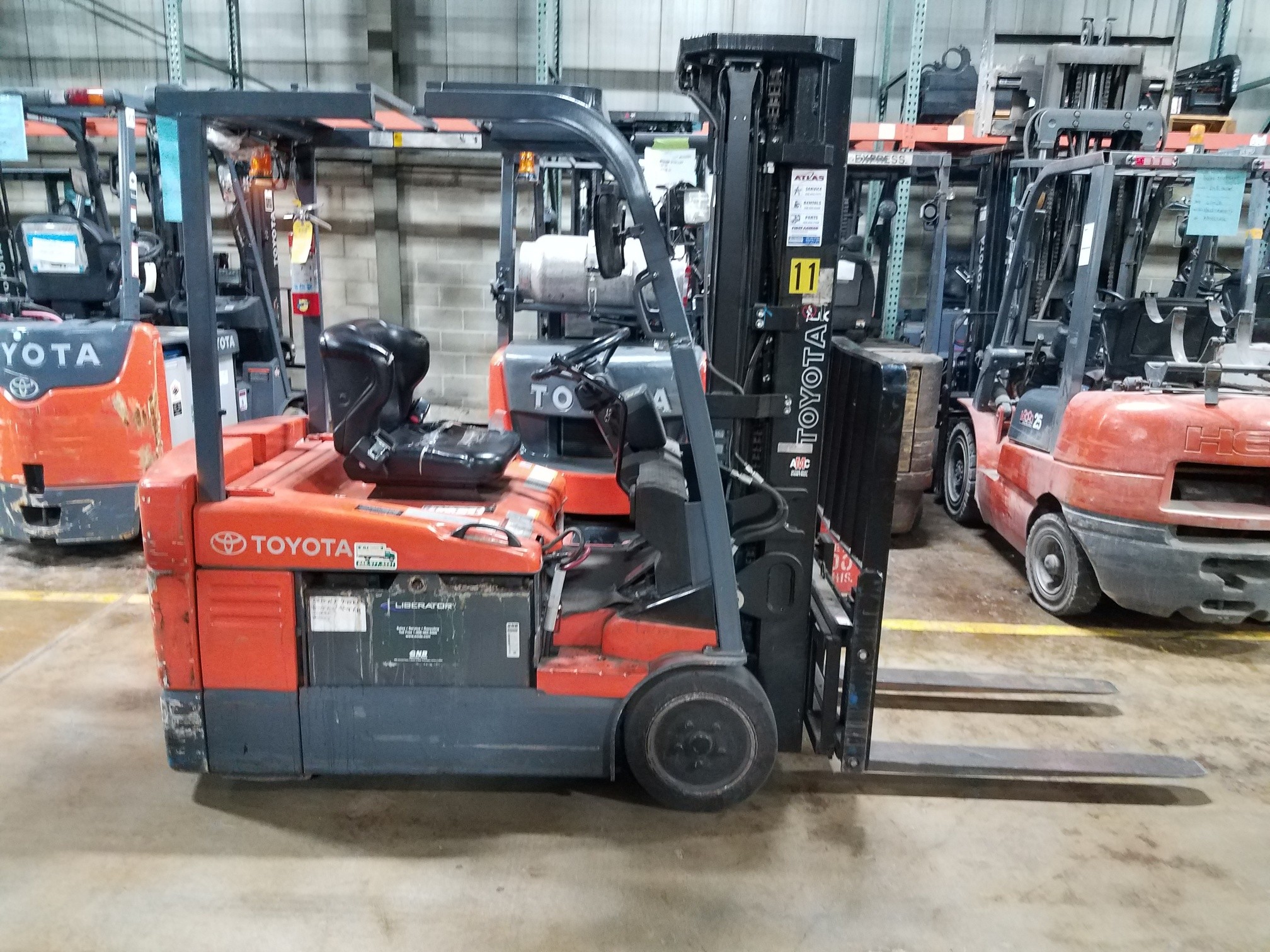 Forklifts for Sale in Chicago | Rent Used Forklifts | Atlas Toyota