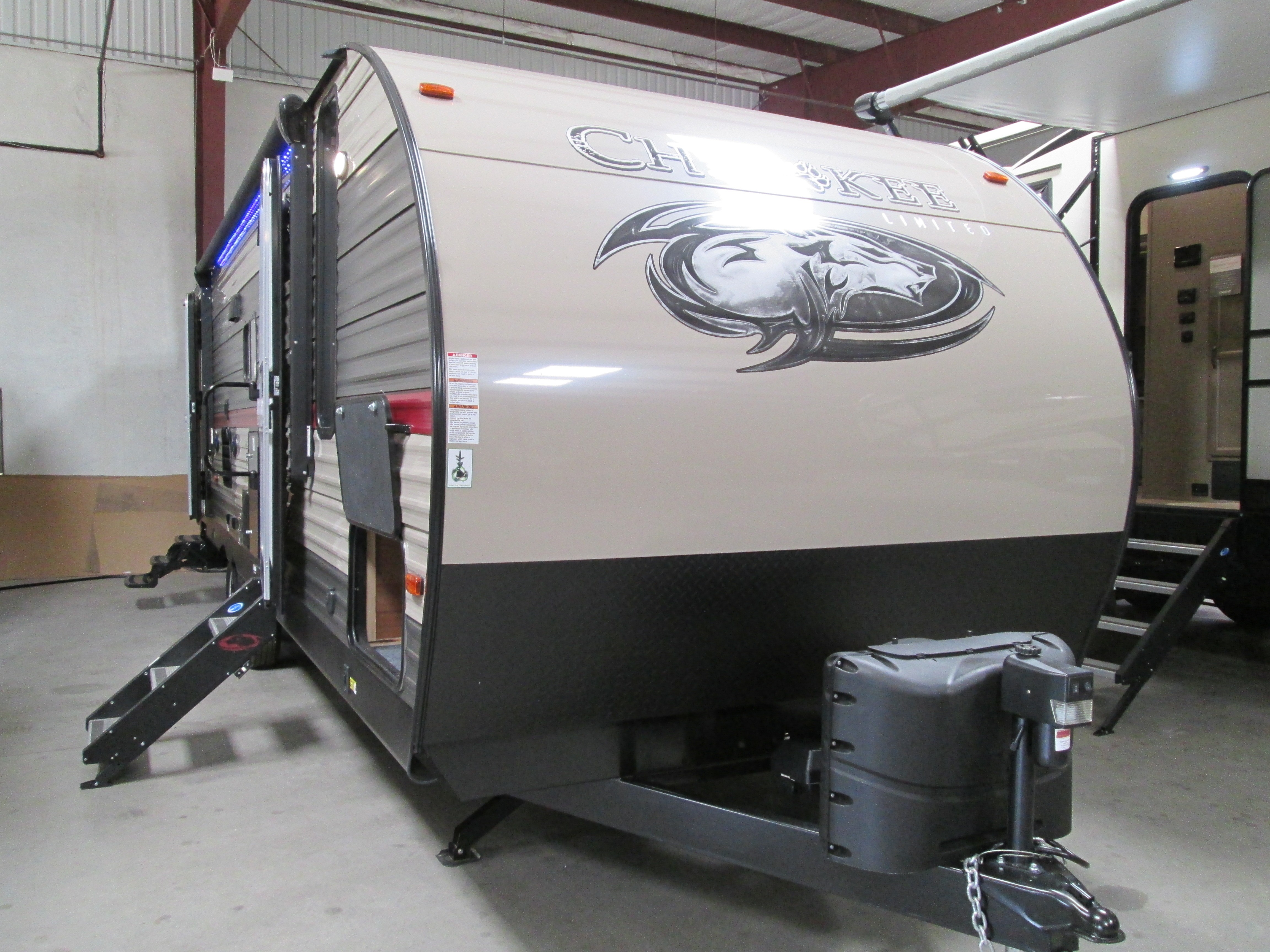 2019 Cherokee 274DBH