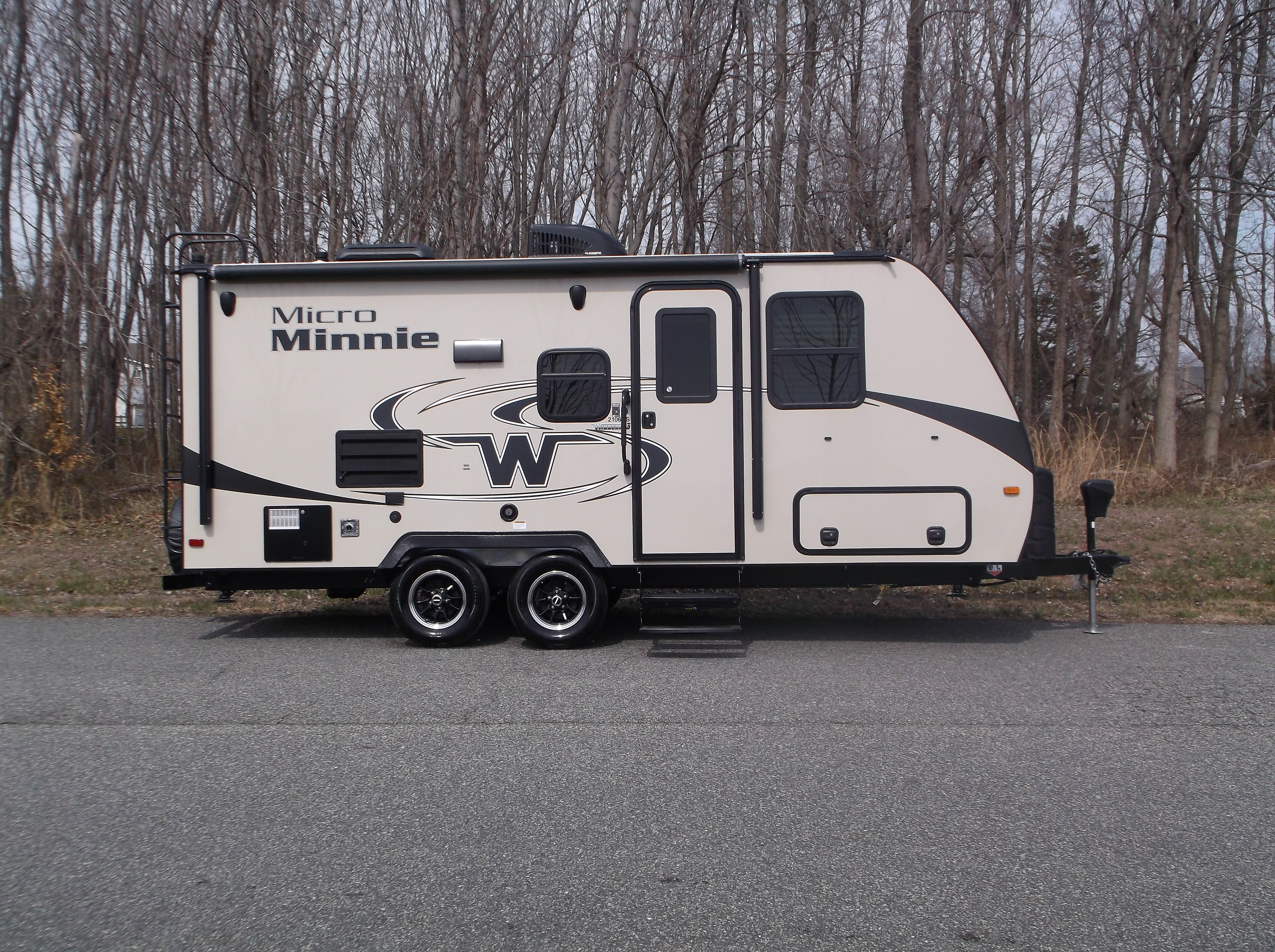 2019 Winnebago Micro Minnie 2106DS