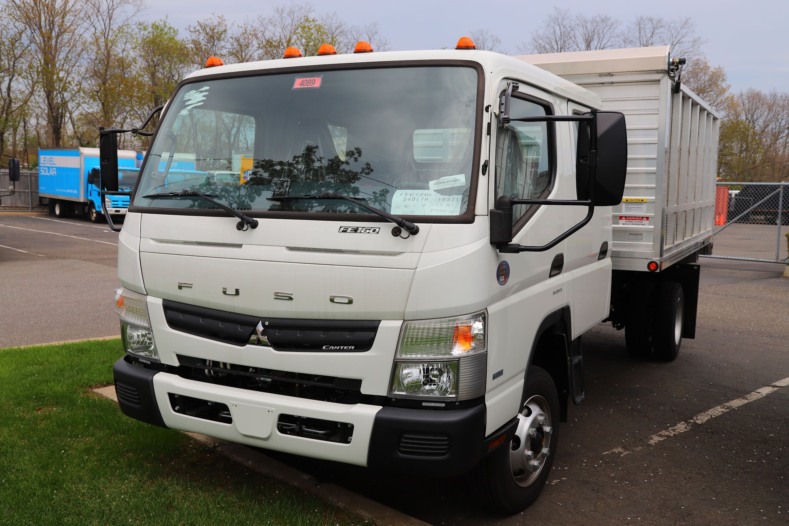 2017 Mitsubishi Fuso FE160 Crew Cab