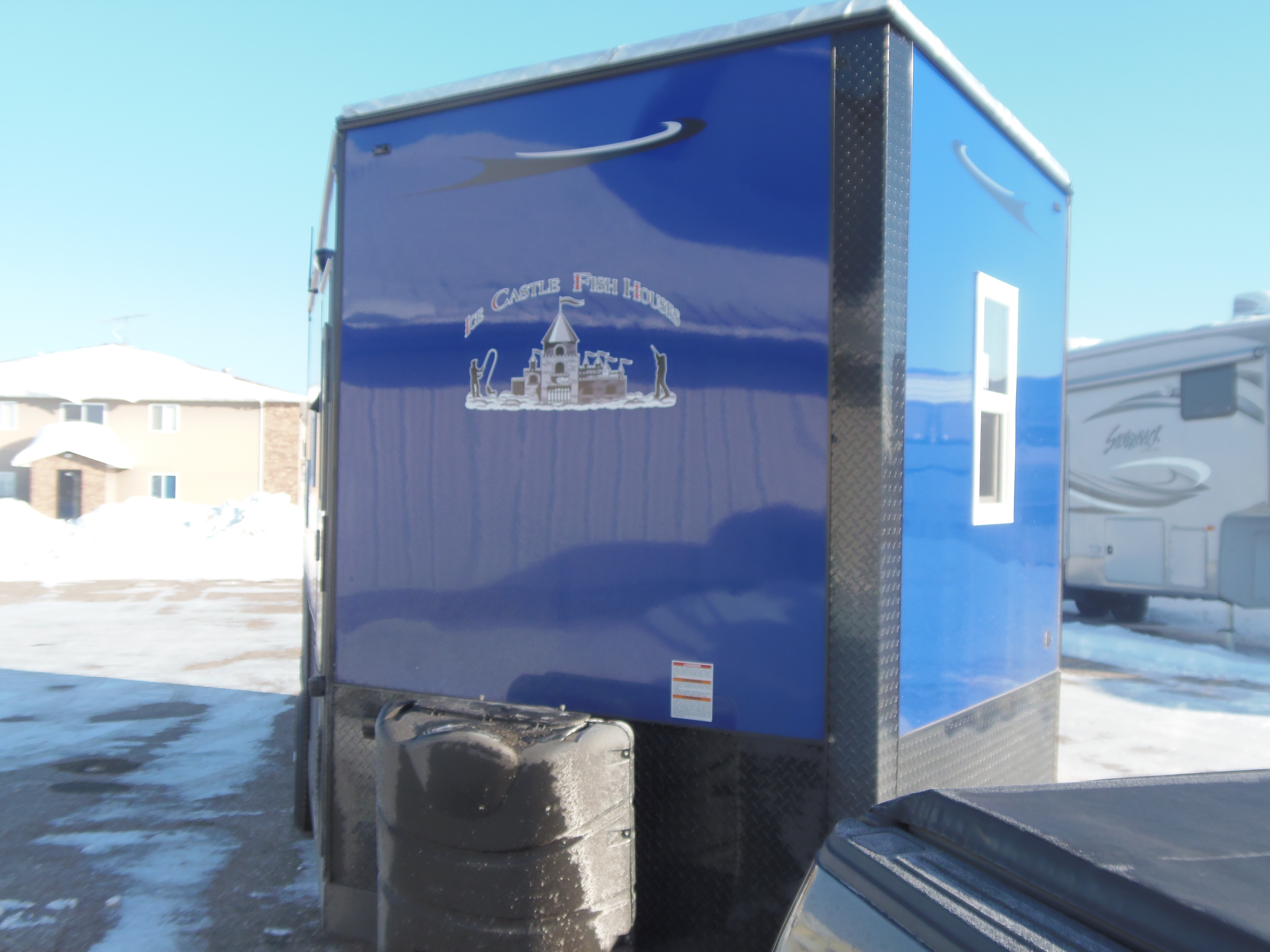 2020 Ice Castle 8X17V WALLEYE STRIKER